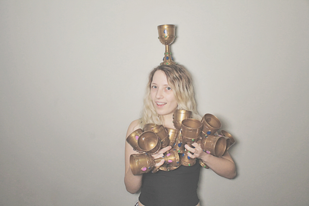 UNIQUE PROP SET - Robot Booth