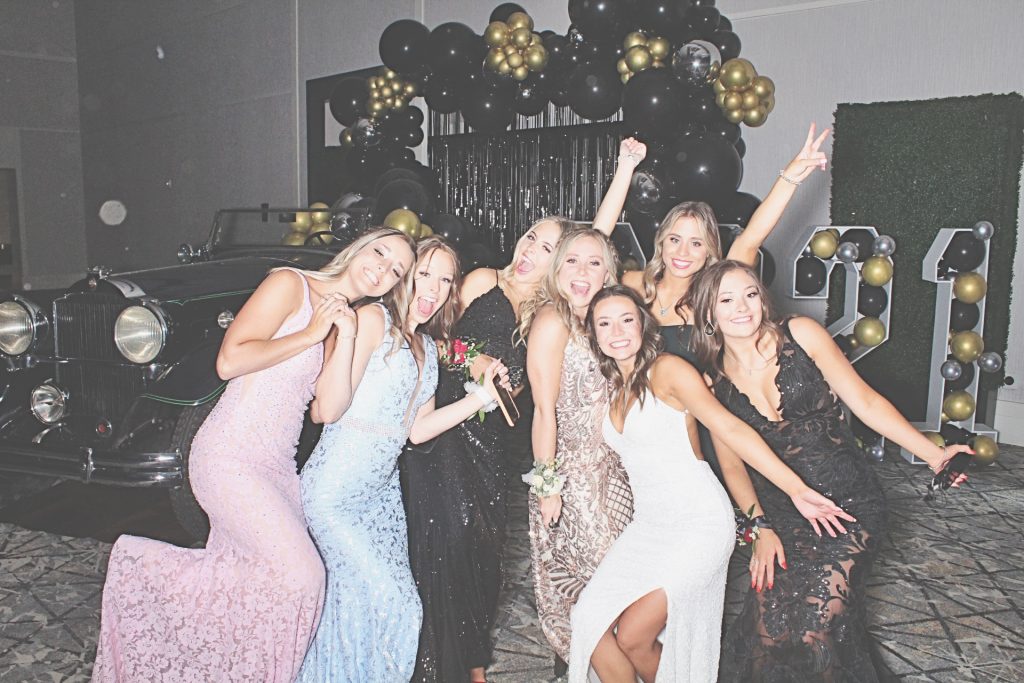 Atlanta The Hotel at Avalon Photo Booth - SFHS Prom 2021 - Robot Booth ...